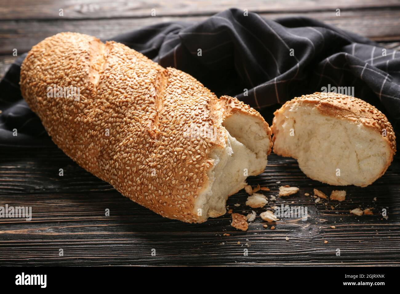 Crumbing table hi-res stock photography and images - Alamy