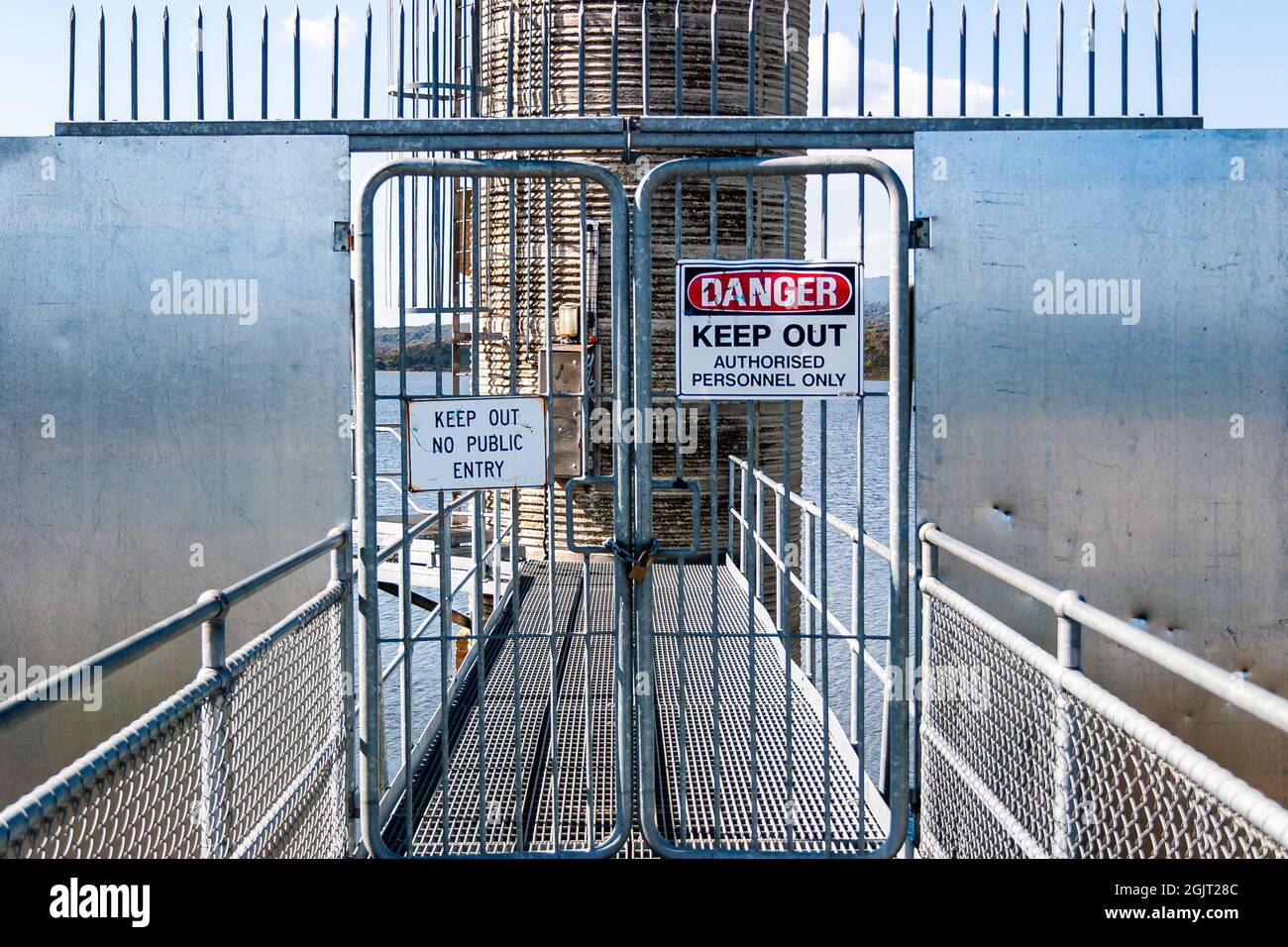 Warning signs on barred gate at Lysterfield lake park Stock Photo - Alamy