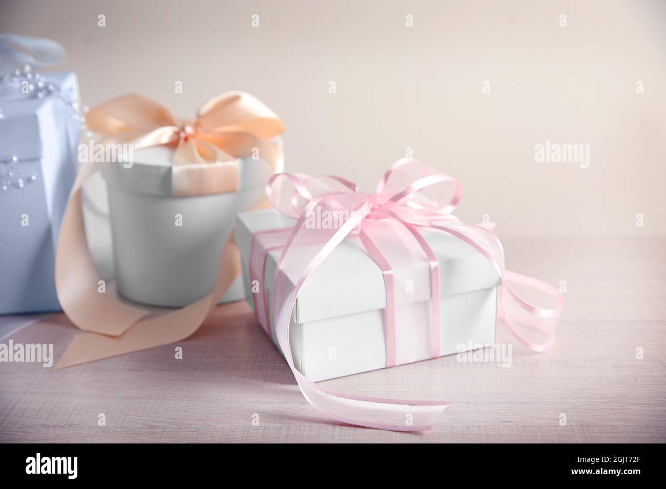 Table with gift boxes for wedding day Stock Photo - Alamy