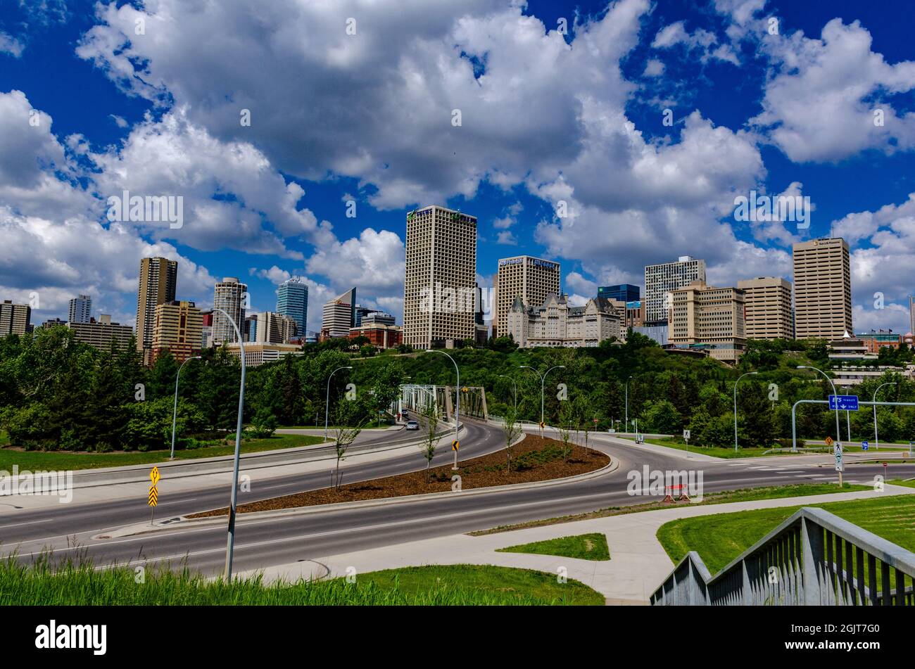 Edmonton downtown skyscrapers hi-res stock photography and images - Alamy