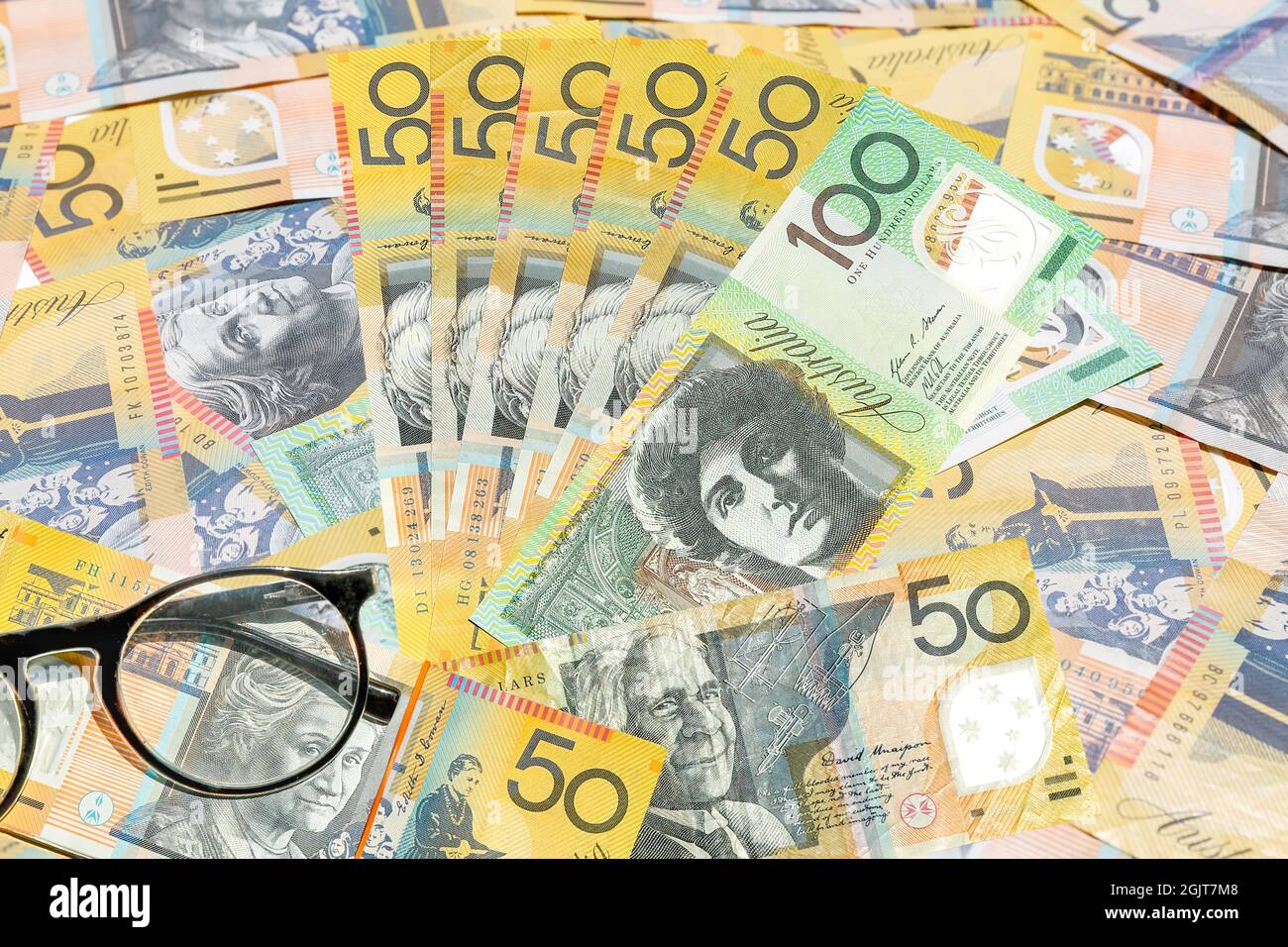 Australian dollar notes Stock Photo - Alamy