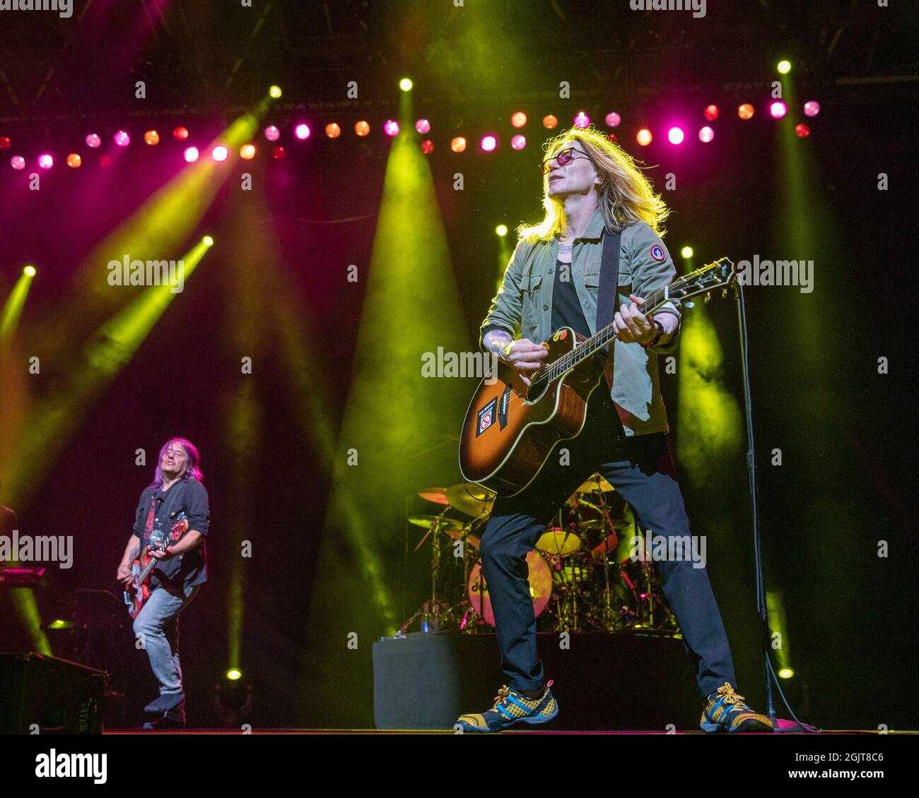Milwaukee, USA. 10th Sep, 2021. Robby Takac and John Rzeznik of Goo Goo ...