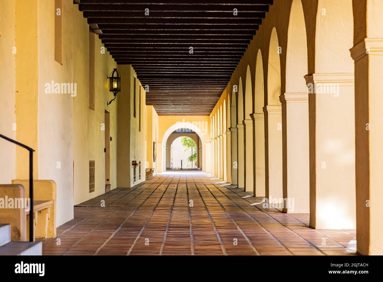 Sunny view of the California Institute of Technology campus at Los ...