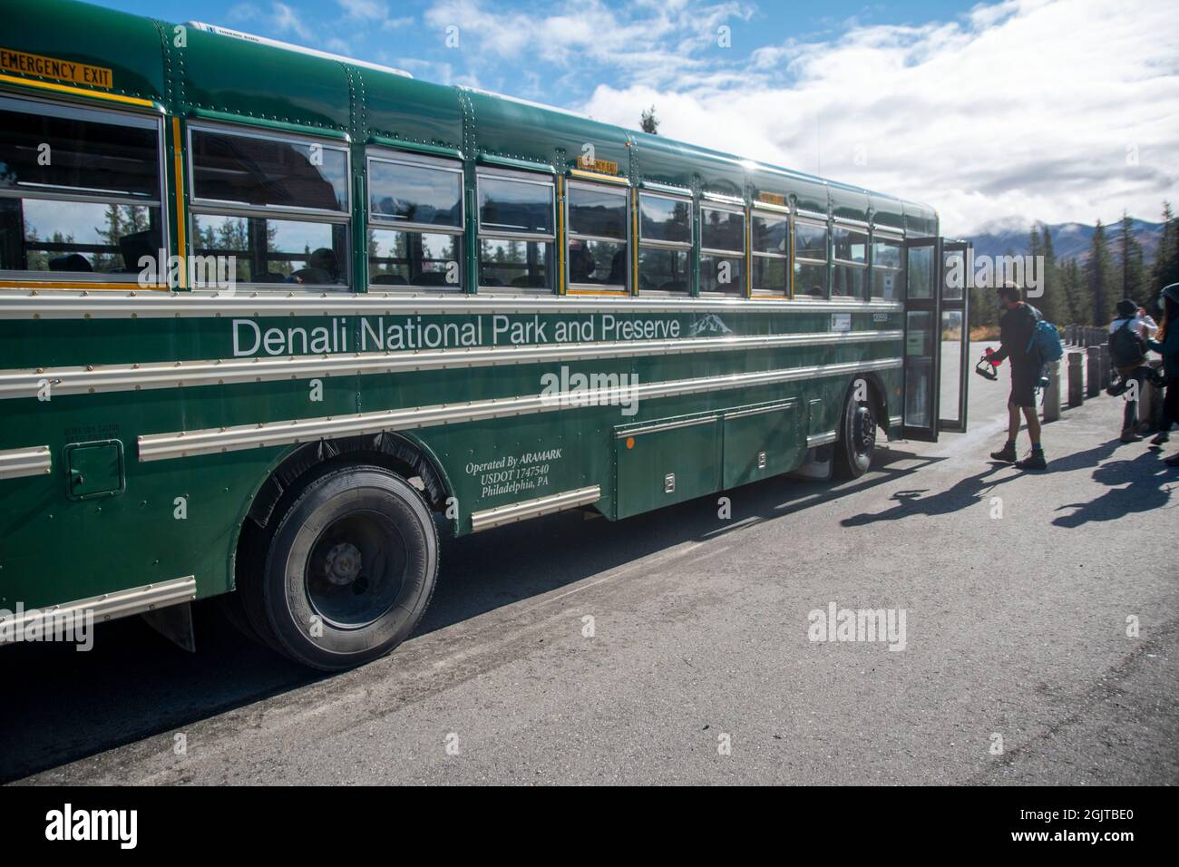 Shuttle coach in the denali park hi-res stock photography and images ...