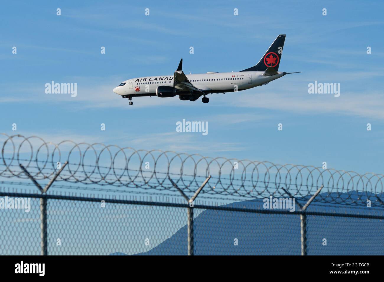 Boeing 737 8max hi-res stock photography and images - Alamy