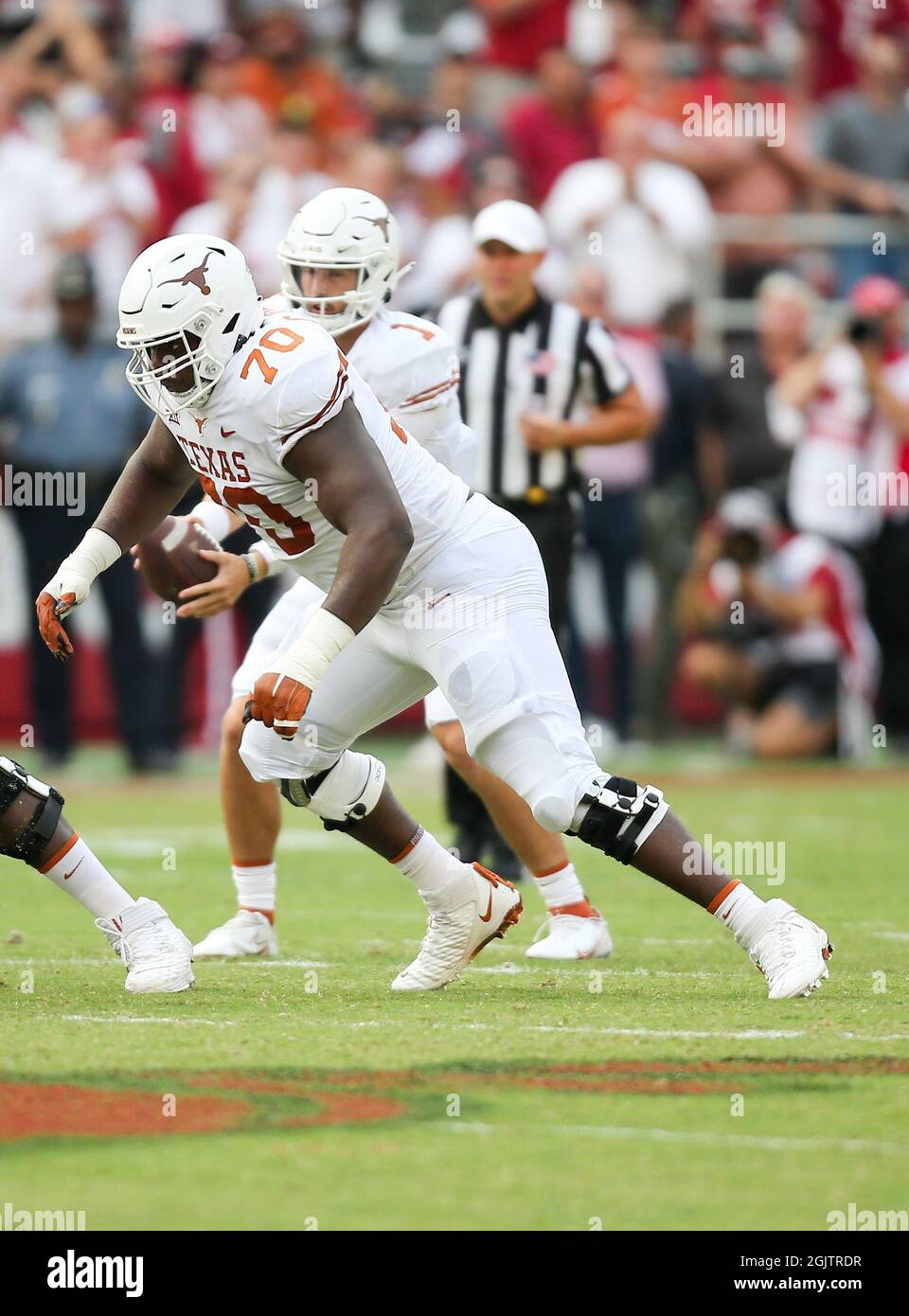 September 11, 2021: Longhorn offensive lineman Christian Jones #70 ...
