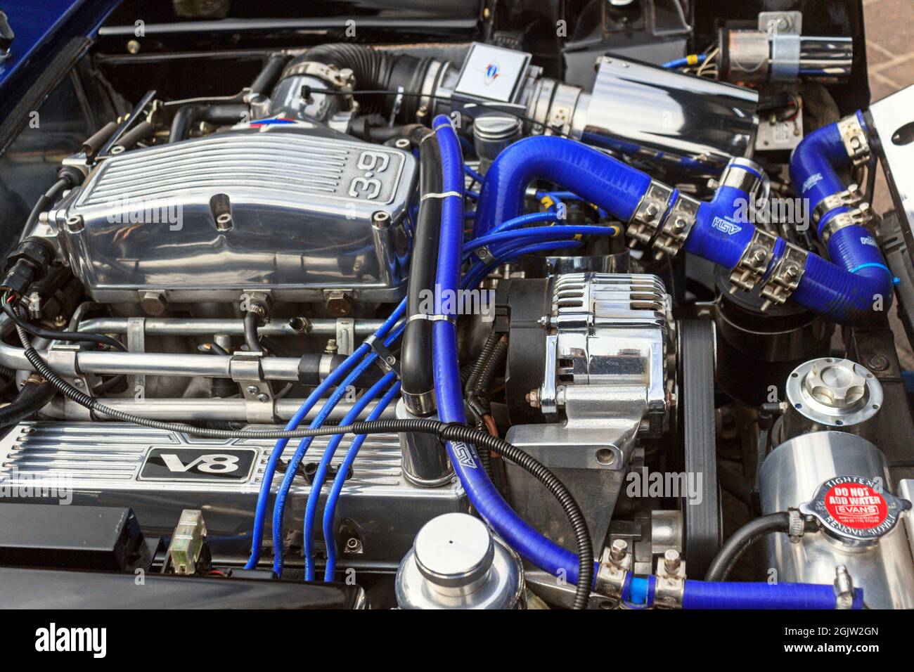 Marcos montana spyder v8 hi-res stock photography and images - Alamy