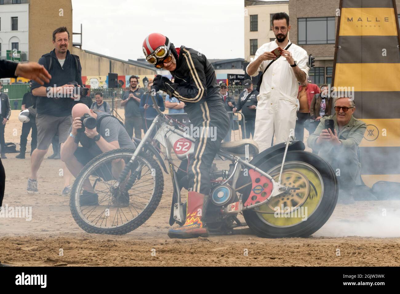 Sprint beach hi-res stock photography and images - Alamy