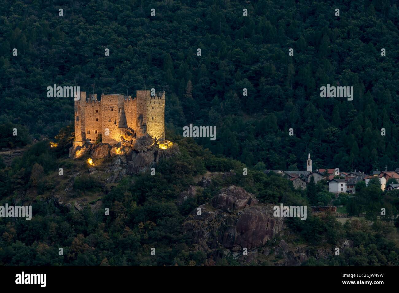 Ussel castle hi-res stock photography and images - Alamy