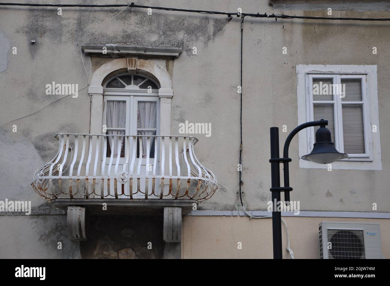 Antique Iron Railing on Croatian Balcony. Outdoor Antique Style Copper ...
