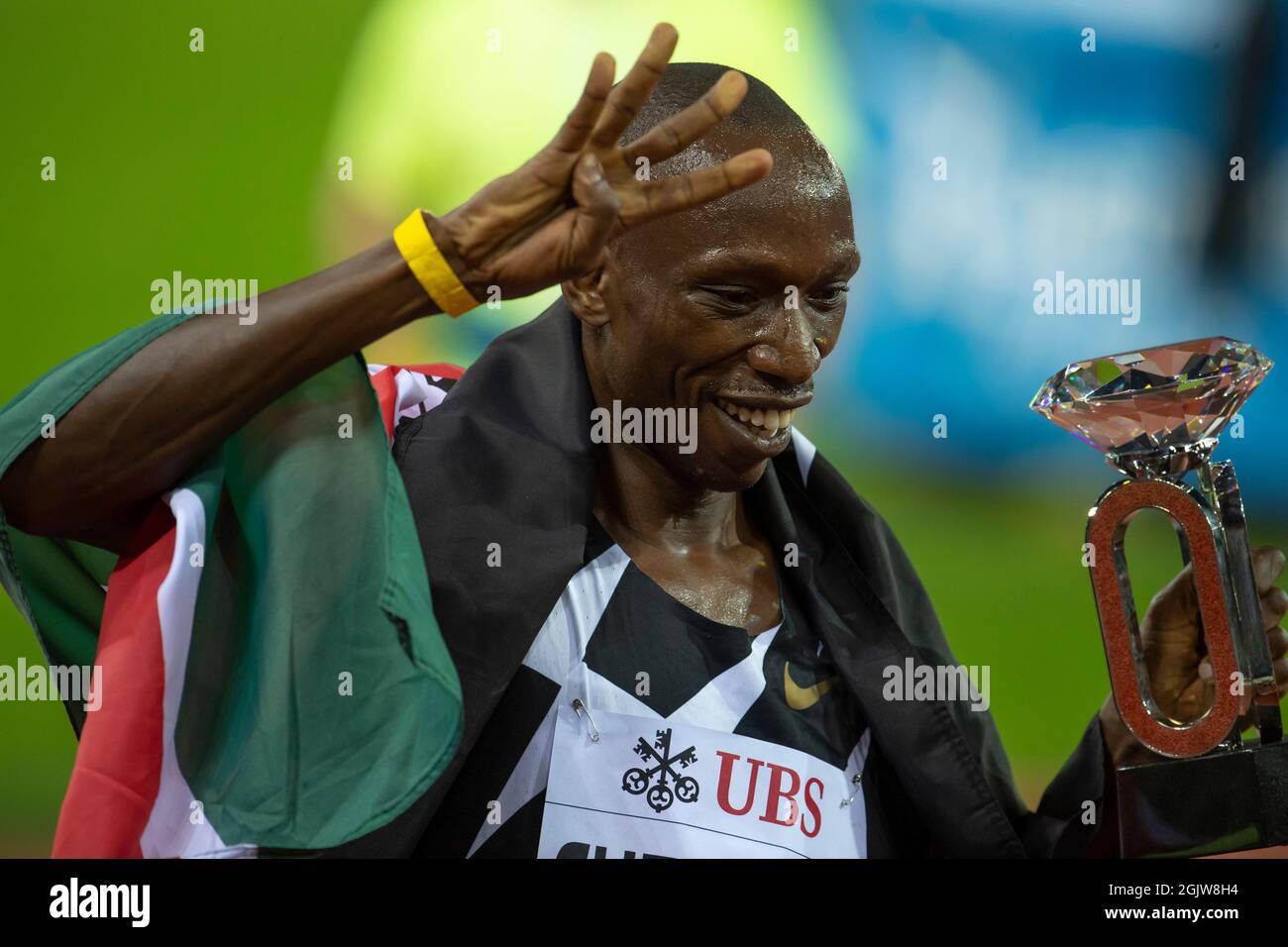 ZURICH - SWITZERLAND 9 SEP 21: Timothy Cheruiyot (KEN) celebrating his ...