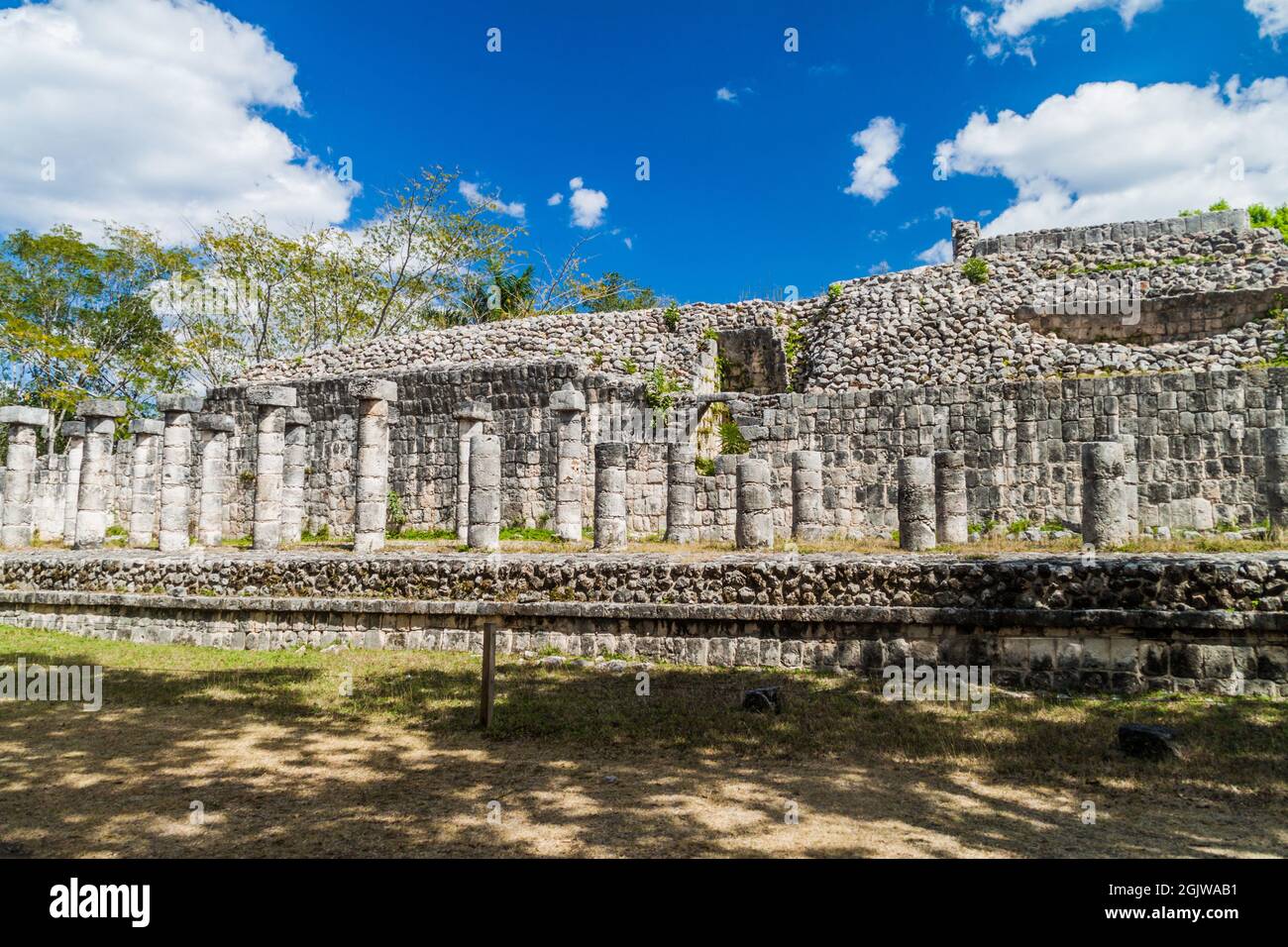 Temple of the Warriors at the archeological site Chichen Itza, Mexico ...