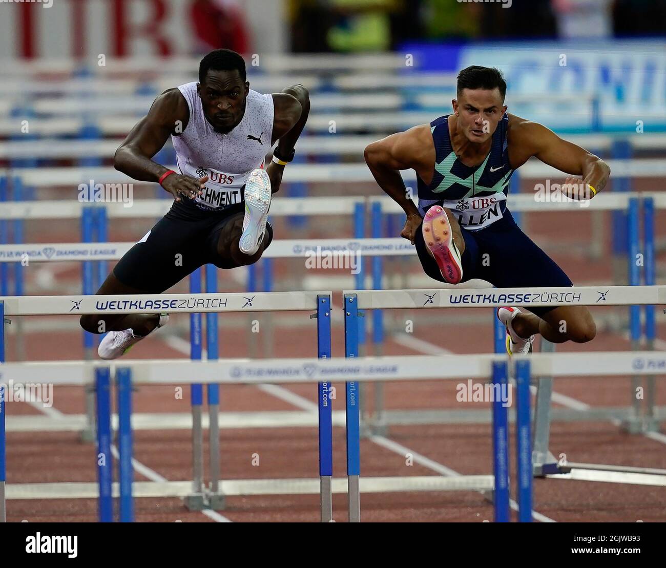Zurich,, 09 Sep 2021 110m hurdles winner Devon Allen (R) Hansle ...