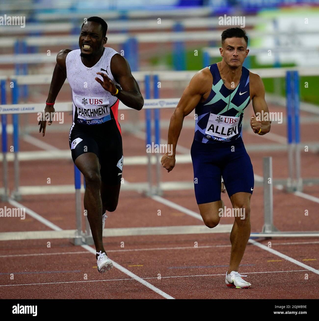 Zurich,, 09 Sep 2021 110m hurdles winner Devon Allen (R) Hansle ...