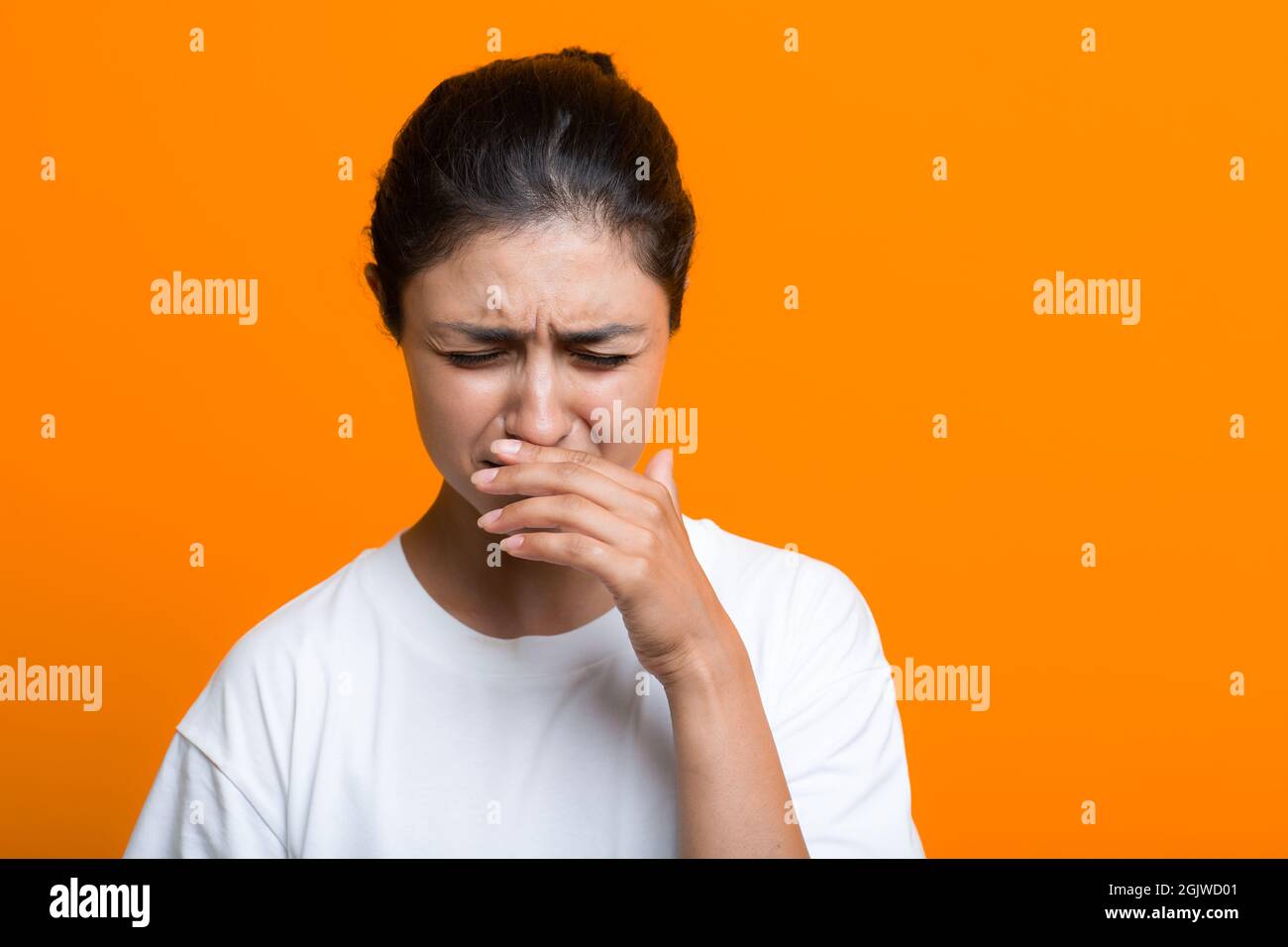 Indian woman crying hi-res stock photography and images - Alamy