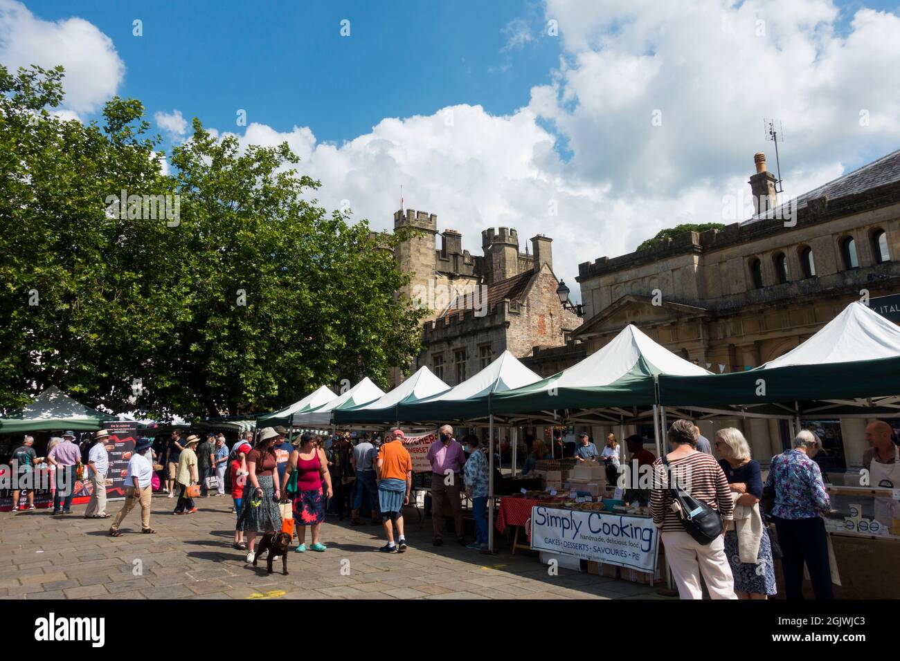 Wells market stalls hi-res stock photography and images - Alamy