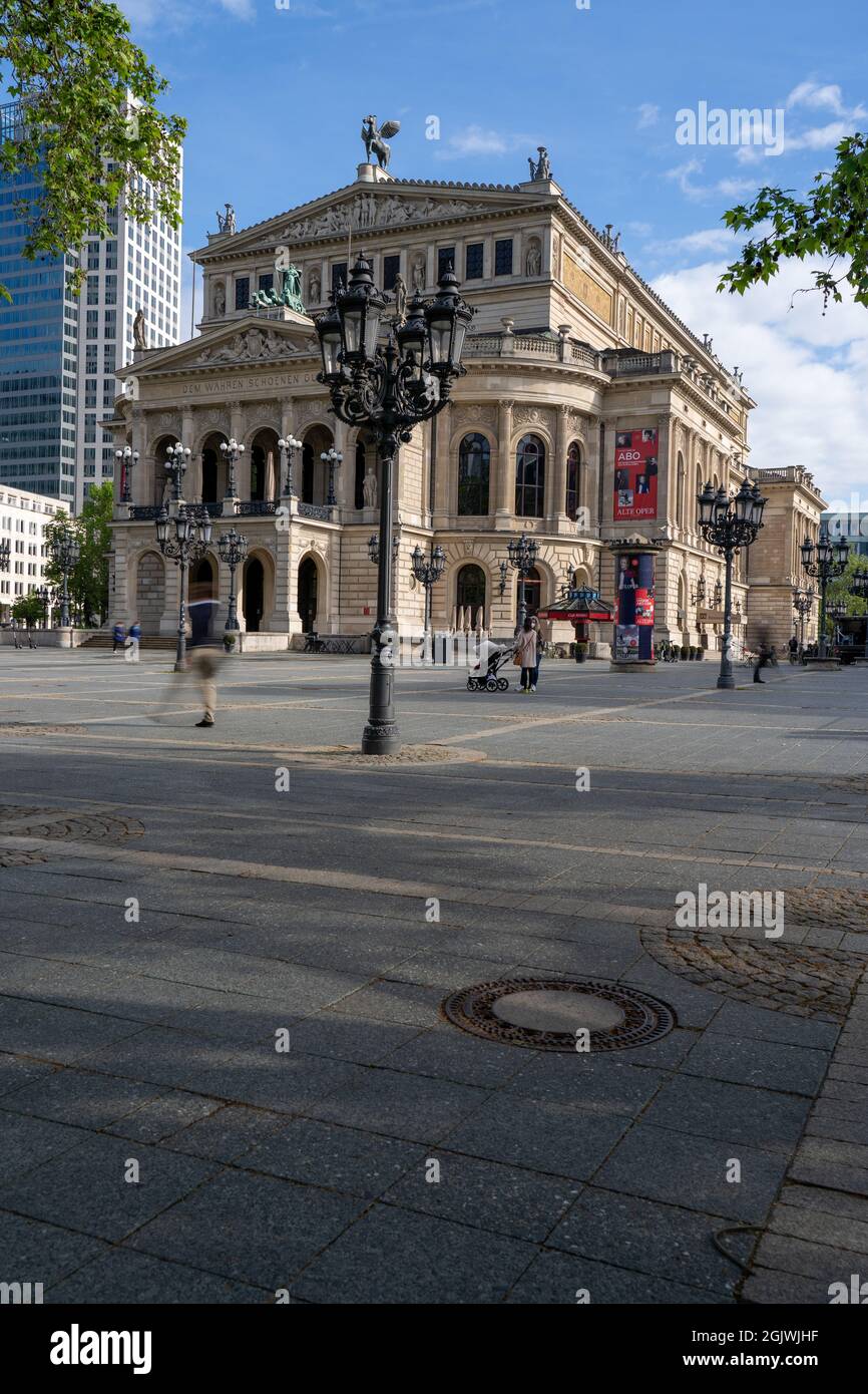 frontal view of the old opera building at dawn in Frankfurt Stock Photo ...