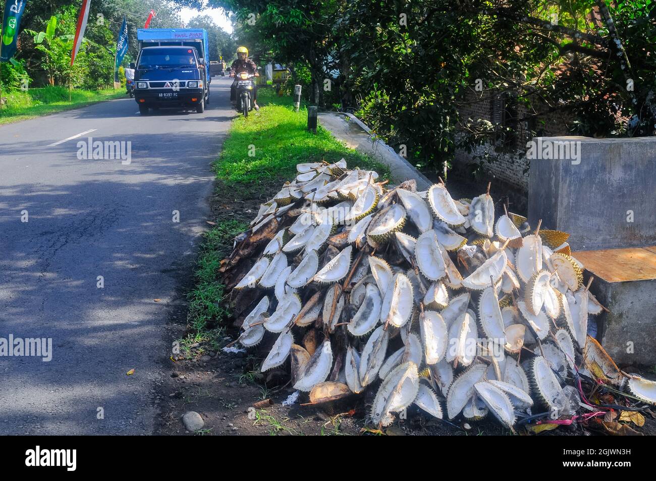 Piles of durian skin that mount on the roadside, the rest of the durian ...
