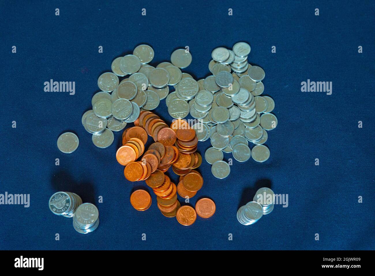 counting coins, coins, penny, cents Stock Photo - Alamy