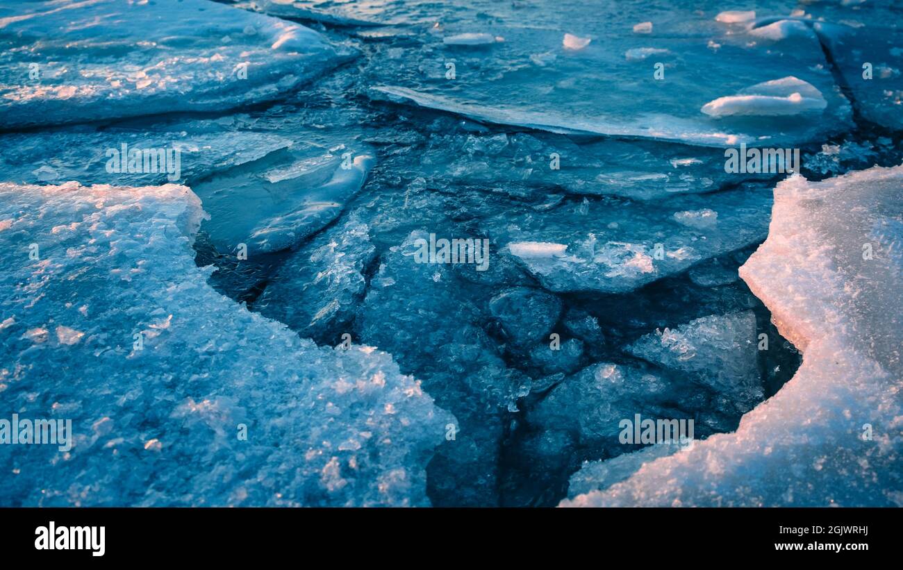 Broken ice texture hi-res stock photography and images - Alamy