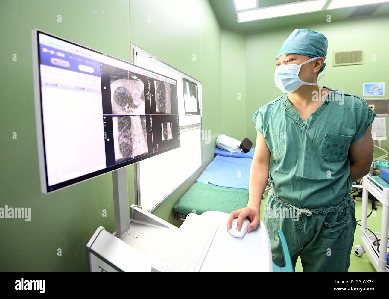 Surgical plan hi-res stock photography and images - Alamy