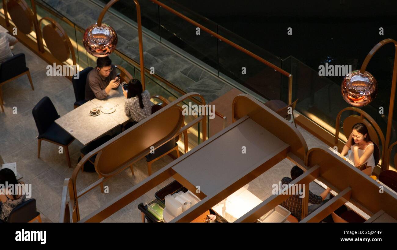 People eating out at a restaurant Stock Photo - Alamy