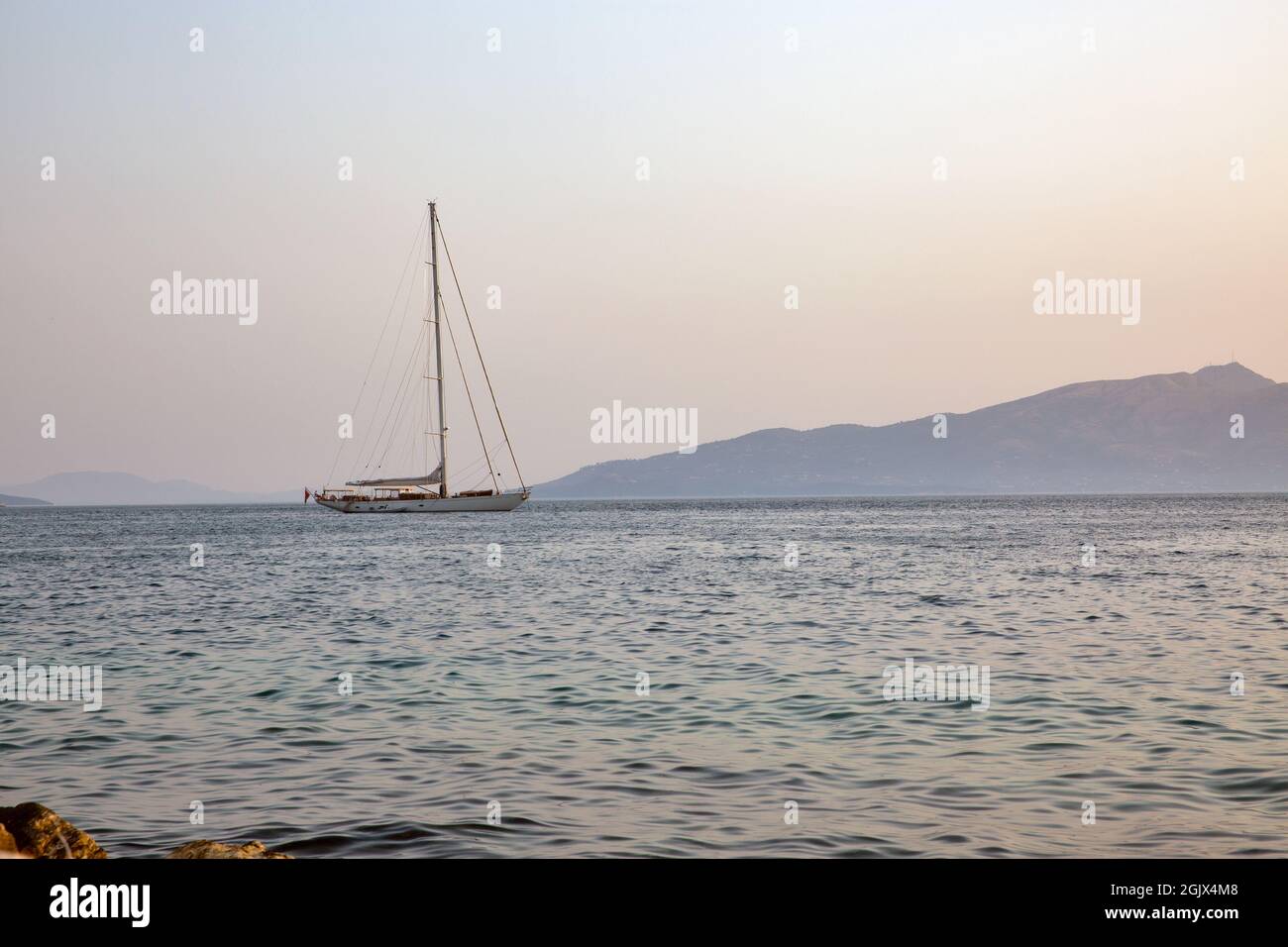Modern luxury sailing yacht in Saranda bay, Albania Stock Photo - Alamy
