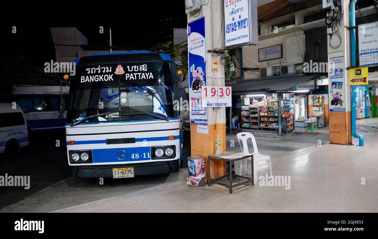 Bus Terminal Ekamai Bangkok to Pattaya at night Stock Photo - Alamy
