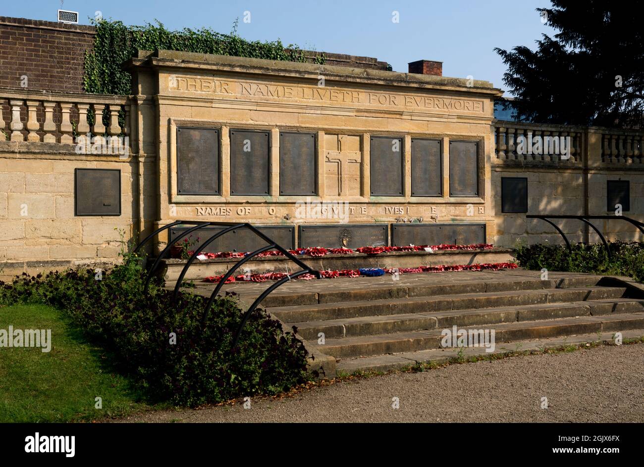 The war memorial, Castle Hill, Hinckley, Leicestershire, England, UK ...