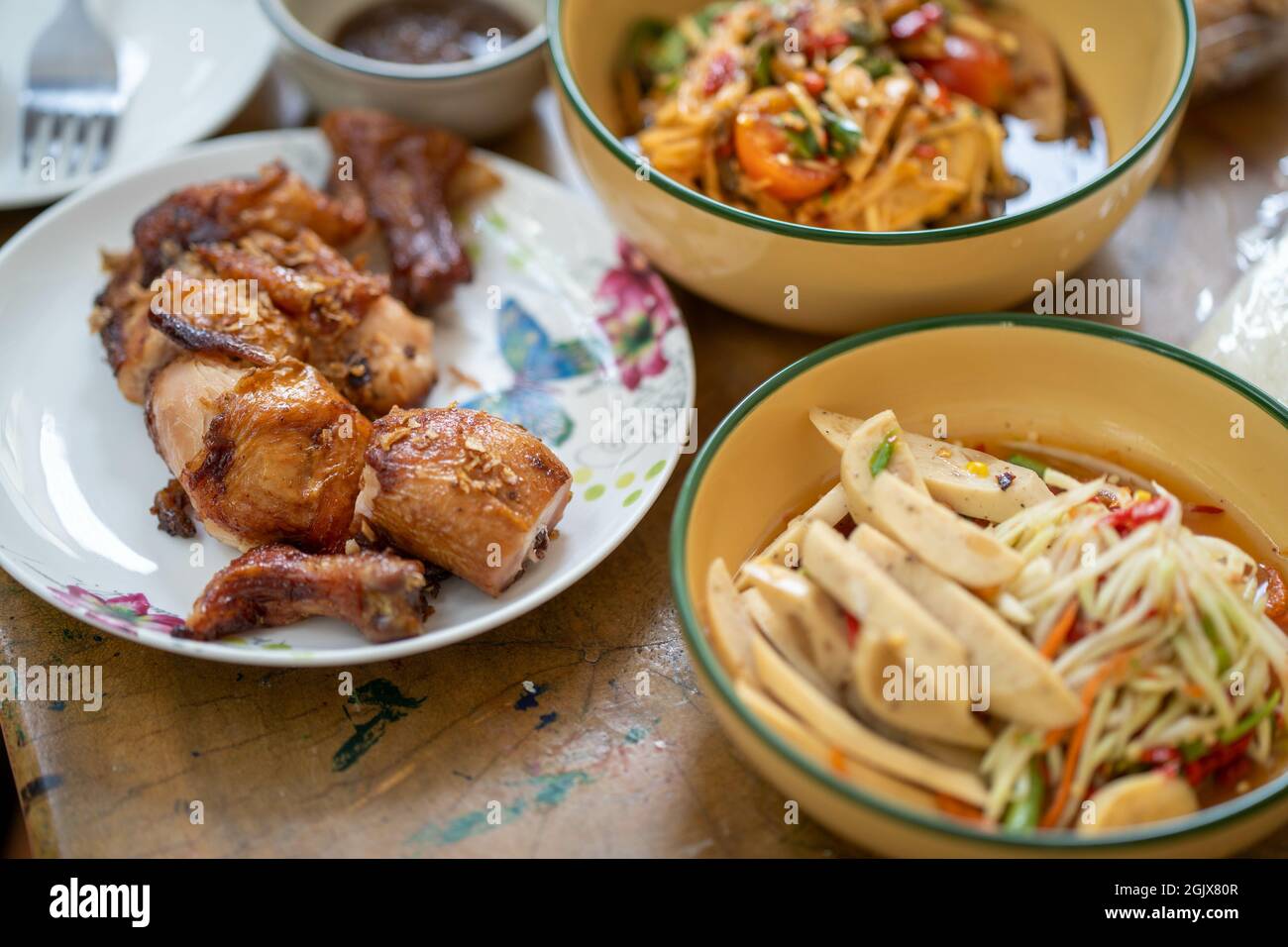 Multicolor plates hi-res stock photography and images - Alamy