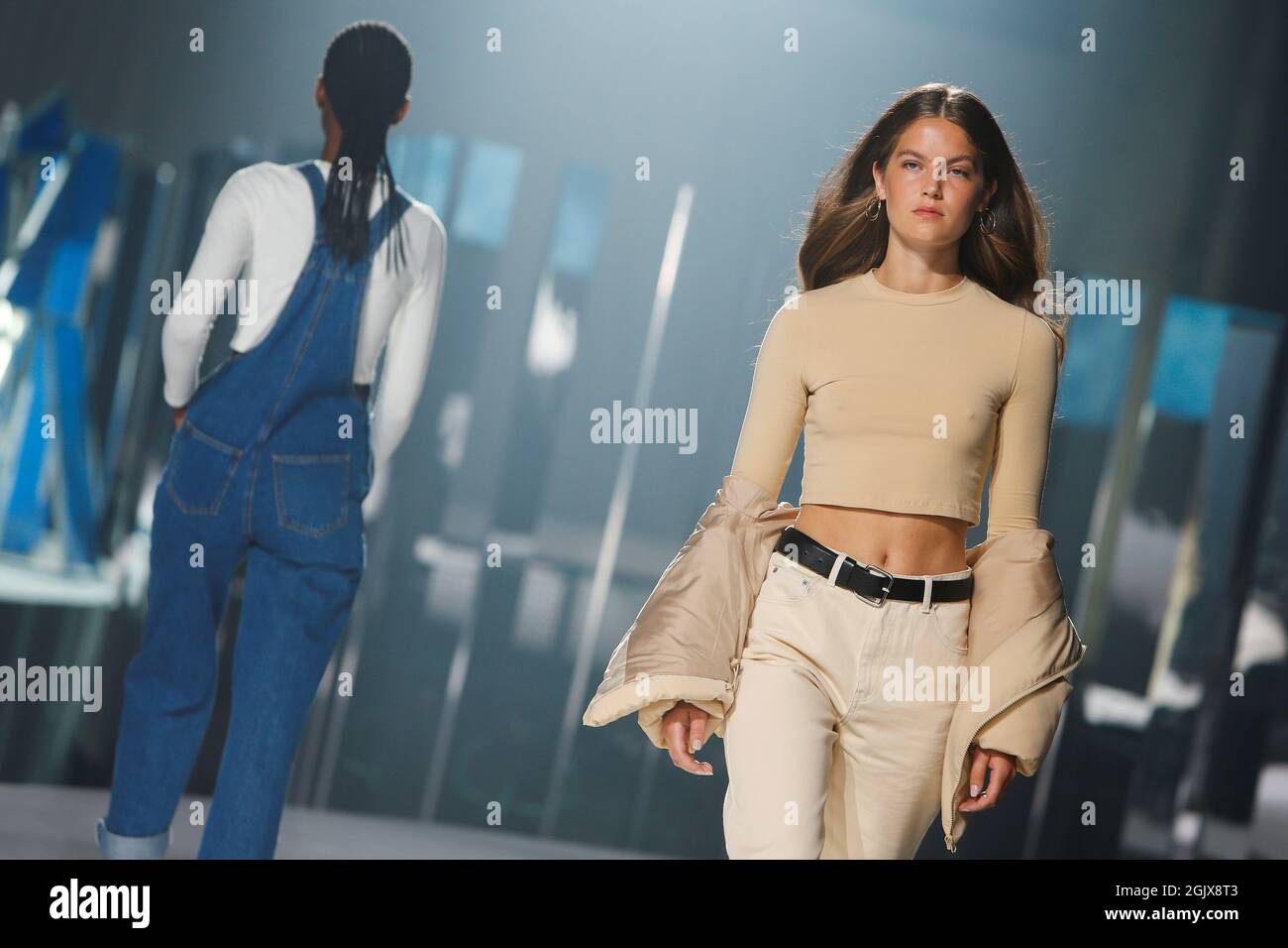 Leni Klum Model High Resolution Stock Photography and Images - Alamy