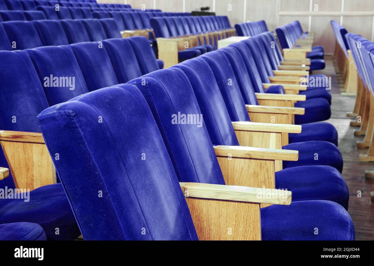 School assembly chairs hi-res stock photography and images - Alamy
