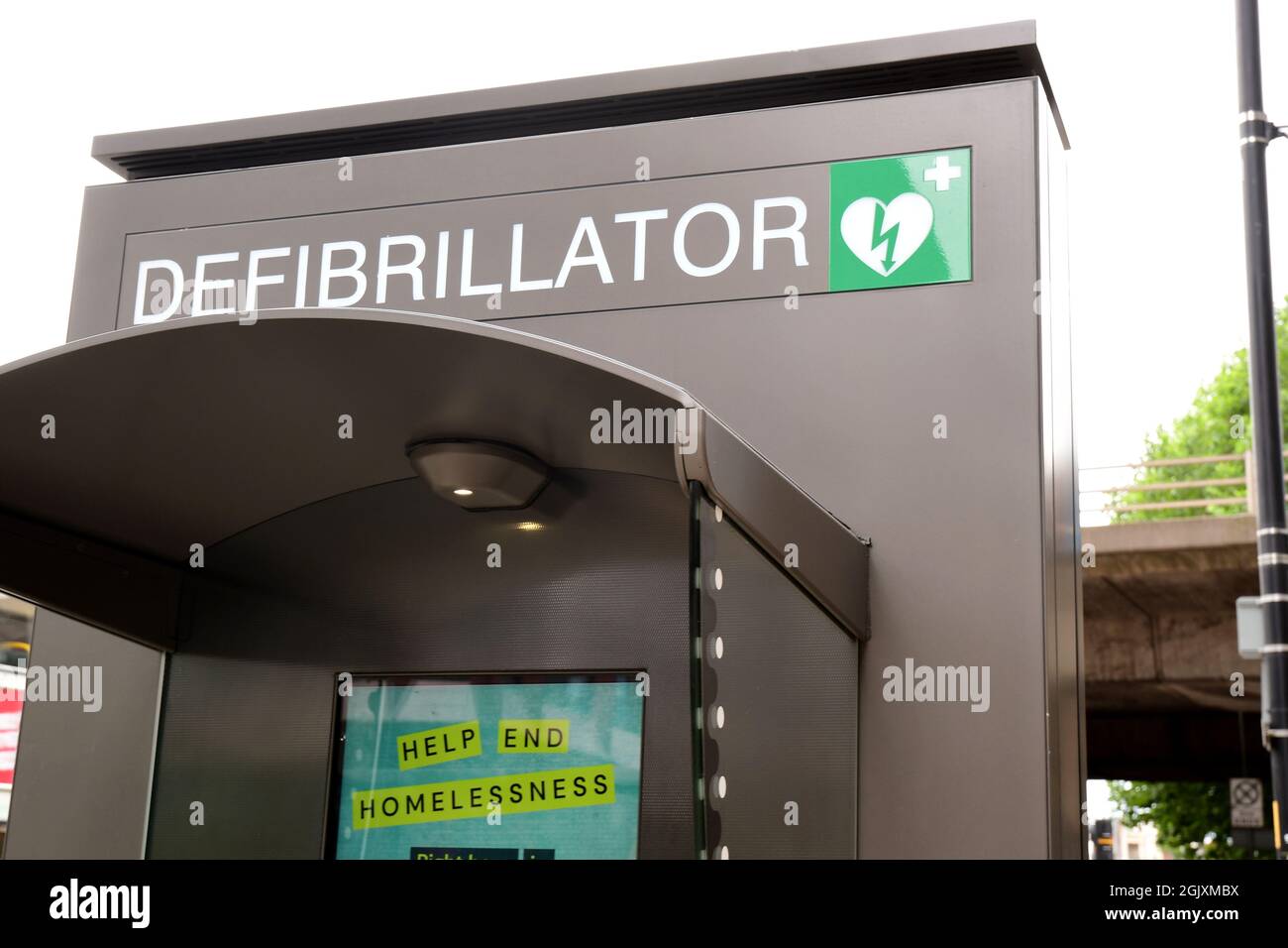 Public heart attack machine hi-res stock photography and images - Alamy