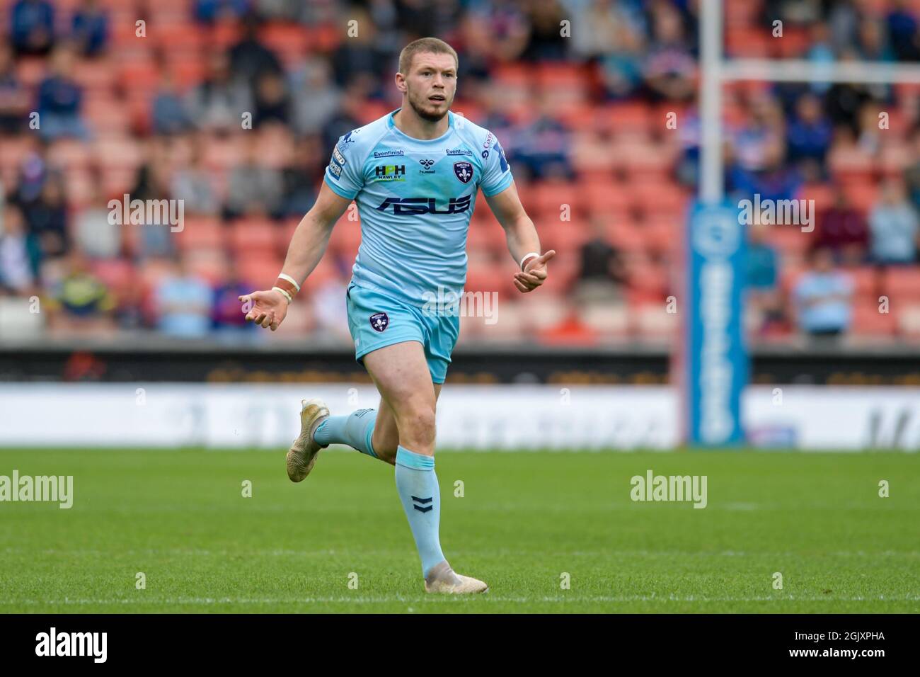 James Batchelor (16) of Wakefield Trinity in action during the game ...