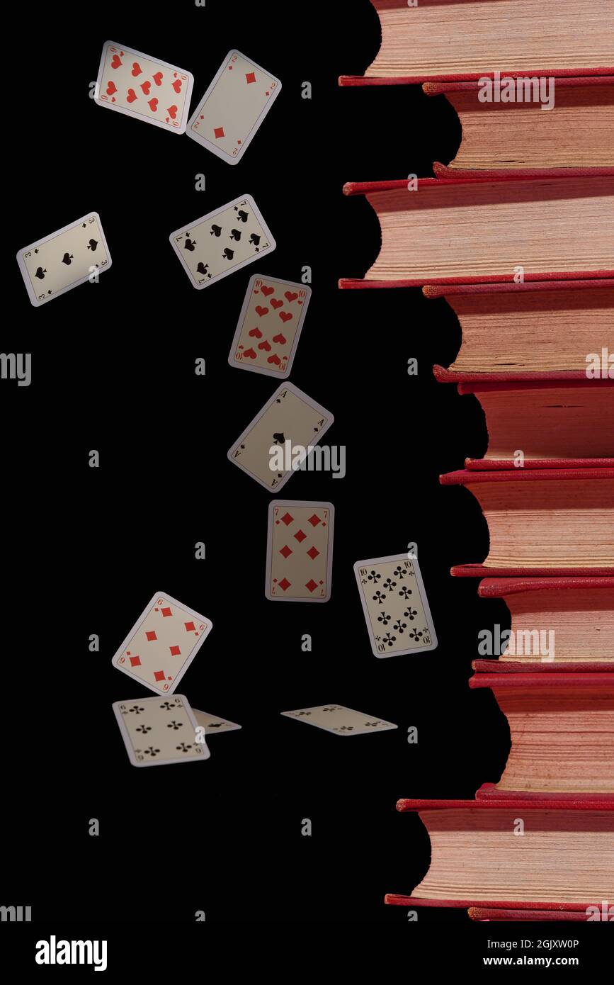Flying playing cards hi-res stock photography and images - Alamy