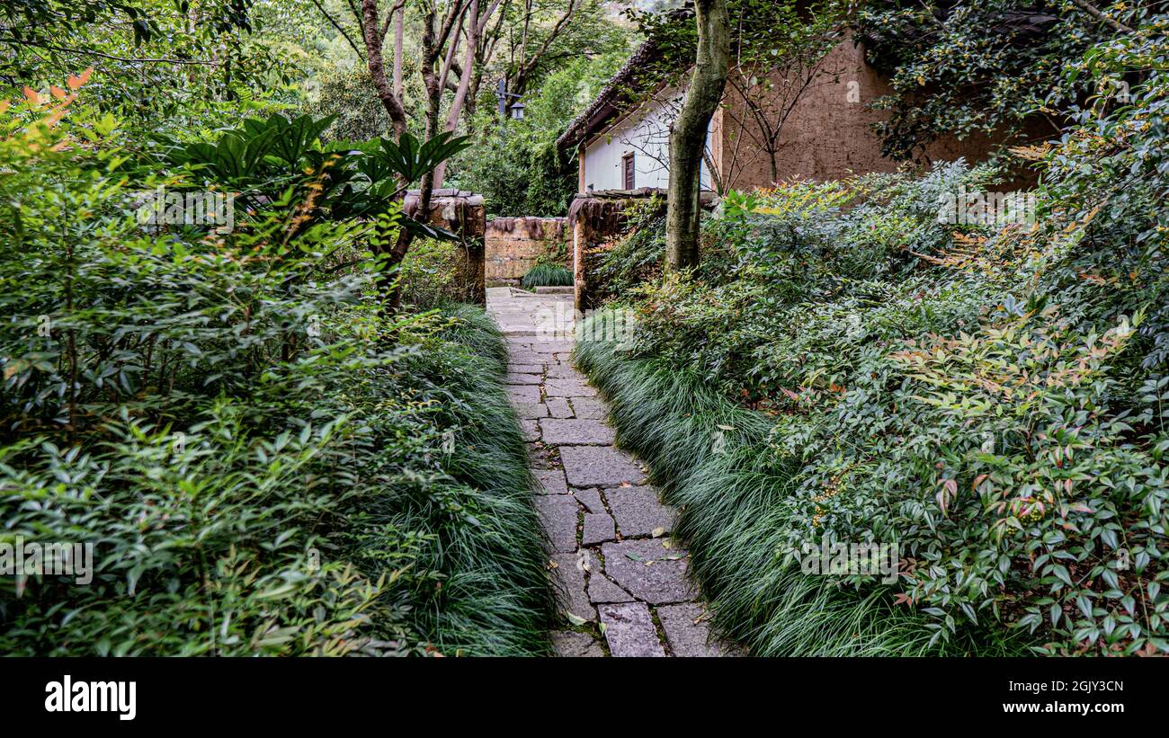 Chinese traditional house hi-res stock photography and images - Alamy