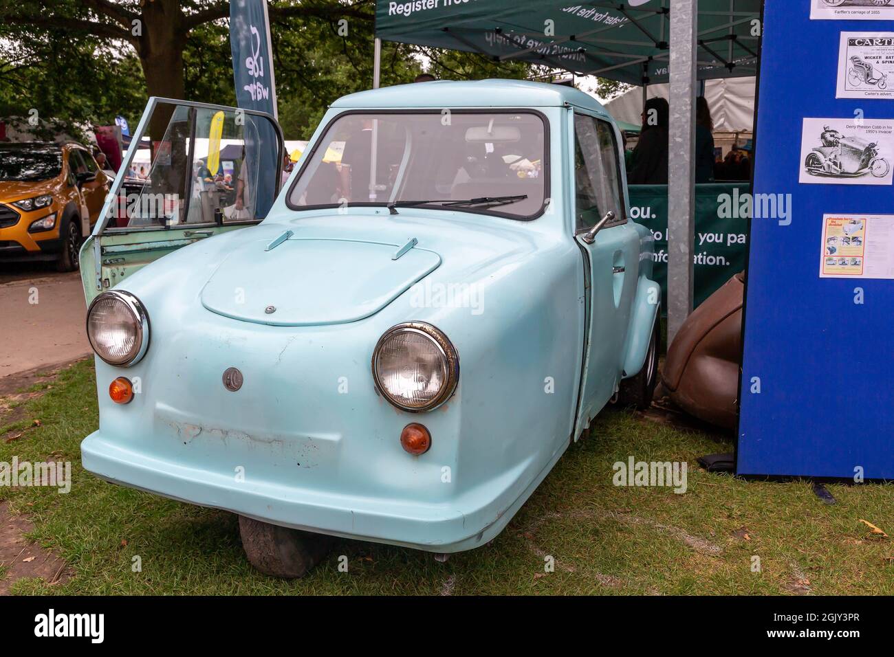 Walton Hall and Gardens, Warrington, Cheshire, UK. 12th Sep, 2021. UK ...