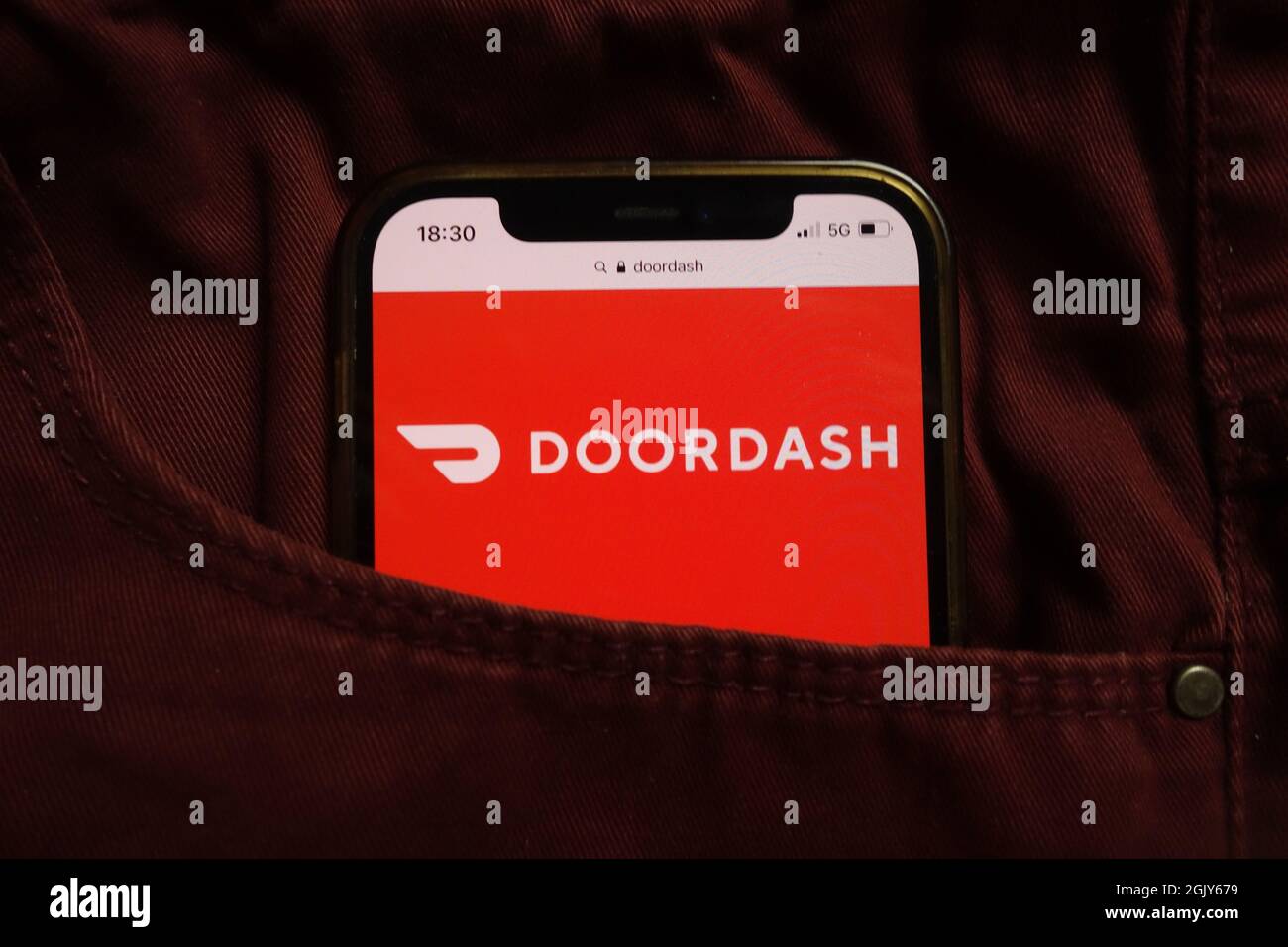 Door dash logo hi-res stock photography and images - Alamy