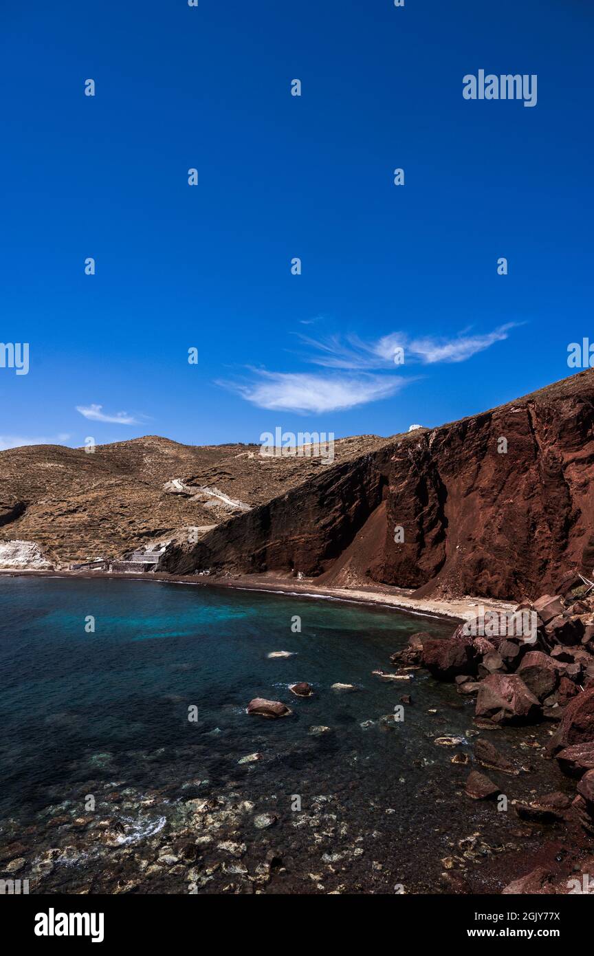 Scenic landscape of red sand beach near Akrotiri village on Santorini ...