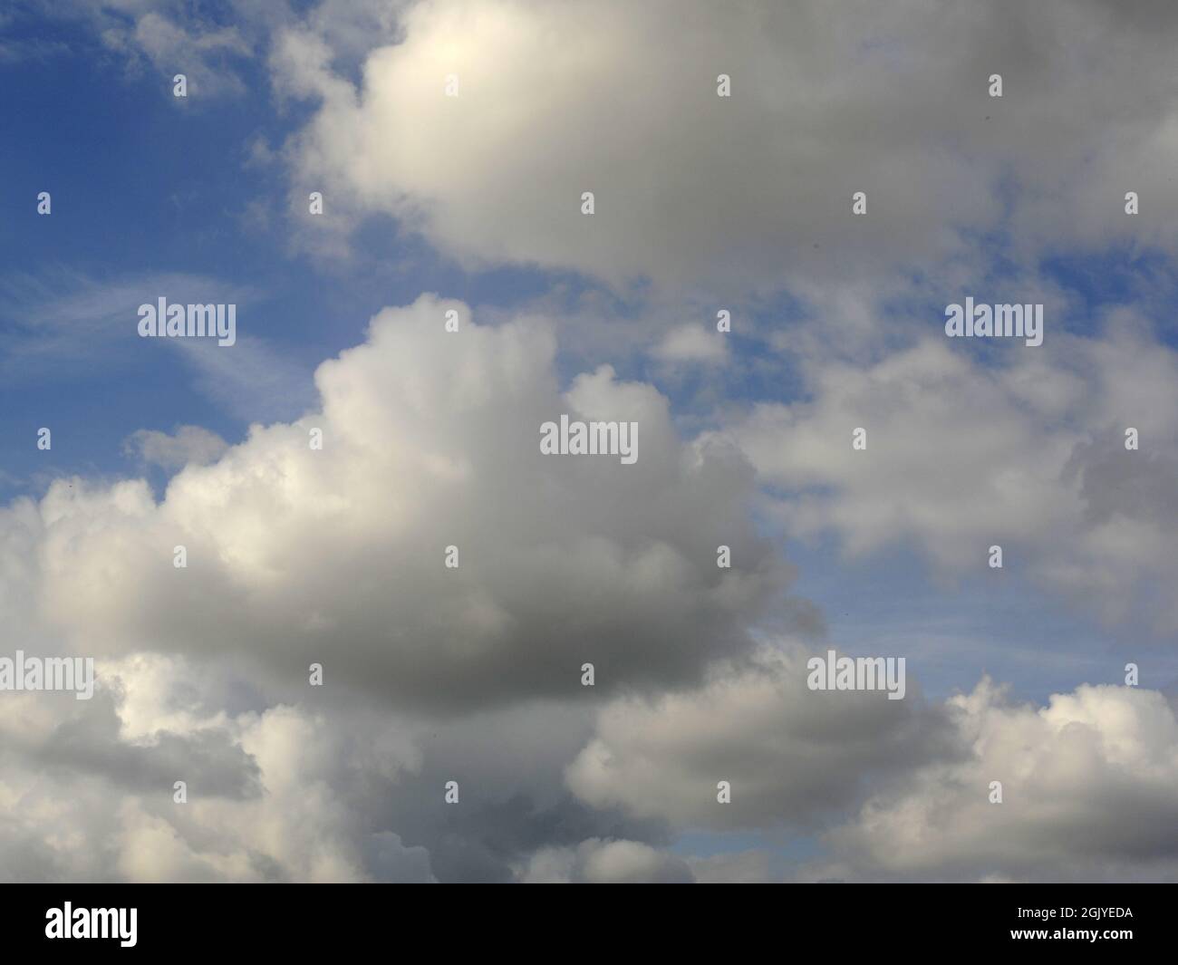 Himmel blau hi-res stock photography and images - Alamy