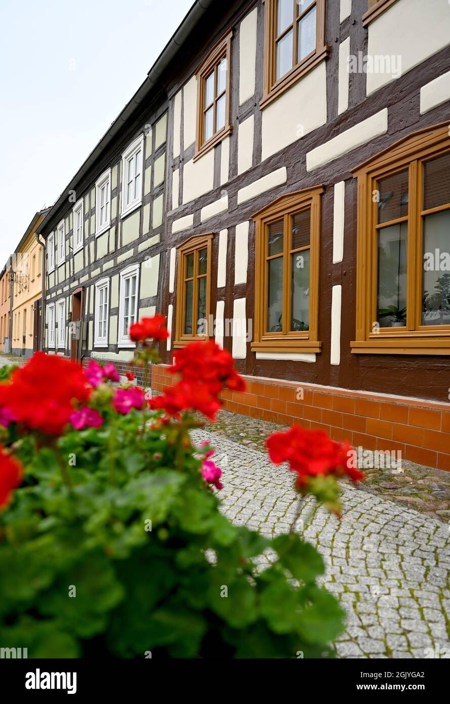 Templin, Germany. 10th Sep, 2021. In front of renovated half-timbered ...