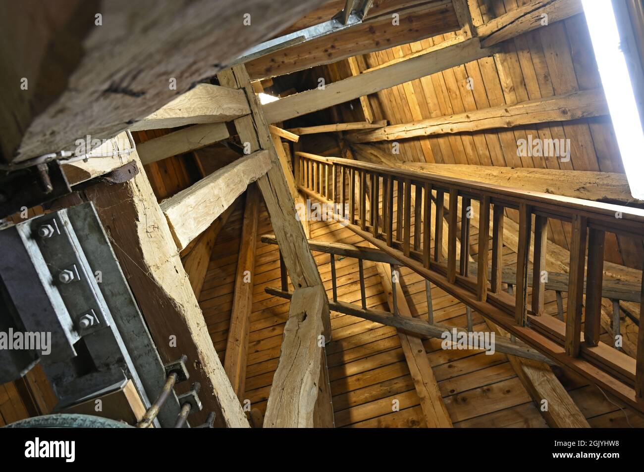 Medieval roof truss hi-res stock photography and images - Alamy