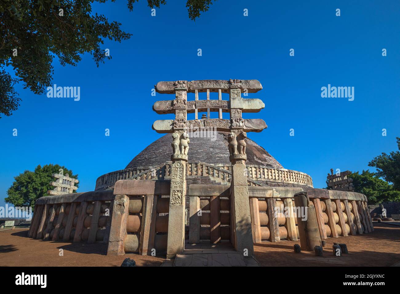 Sanchi Stupa is a Buddhist complex, famous for its Great Stupa, on a ...