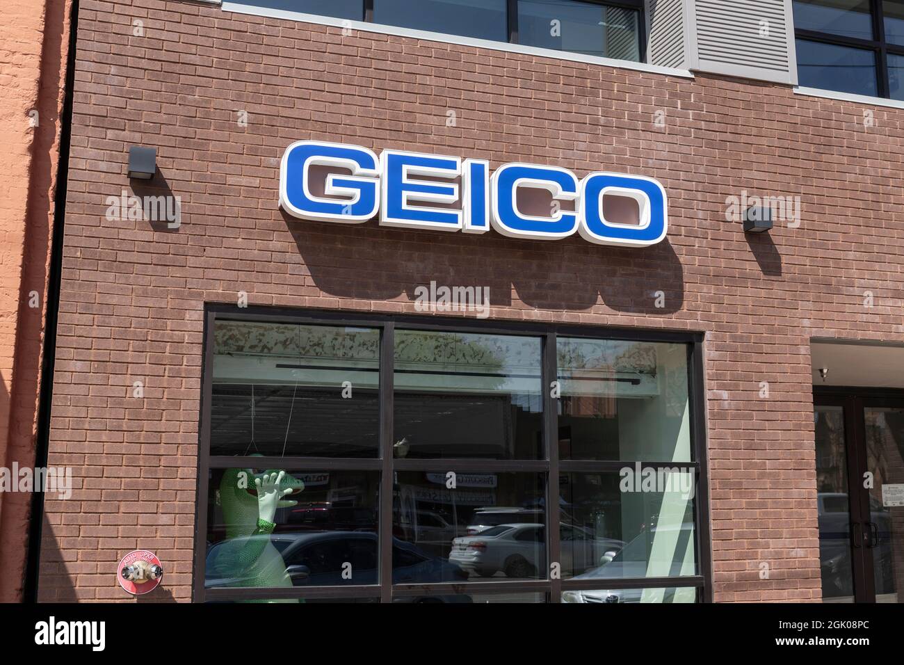 Prescott - Circa September 2021: GEICO Insurance Office. GEICO is a ...