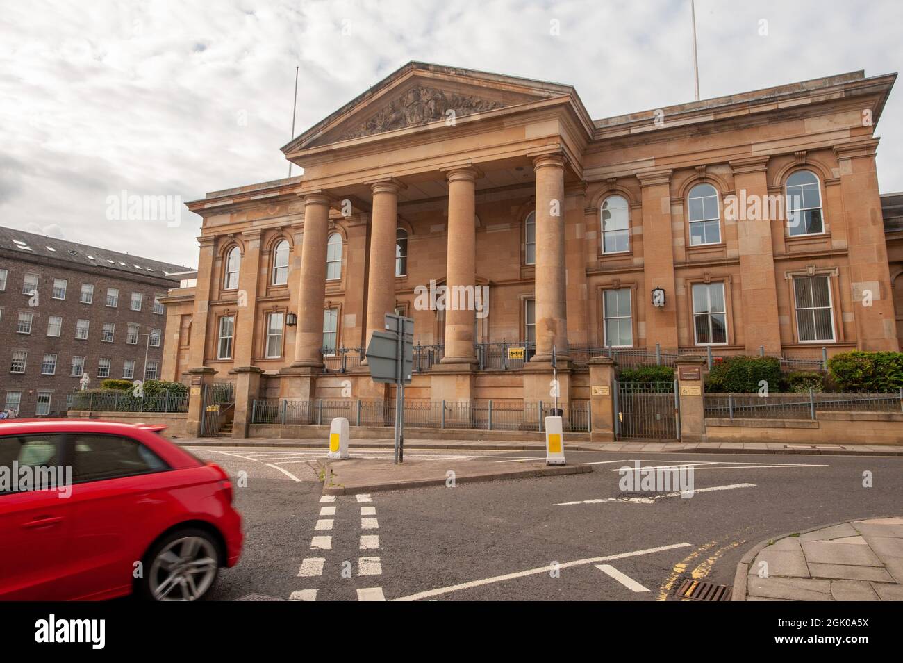 Sheriff Court. Situated on the north bank of Firth of Tay Dundee is the ...