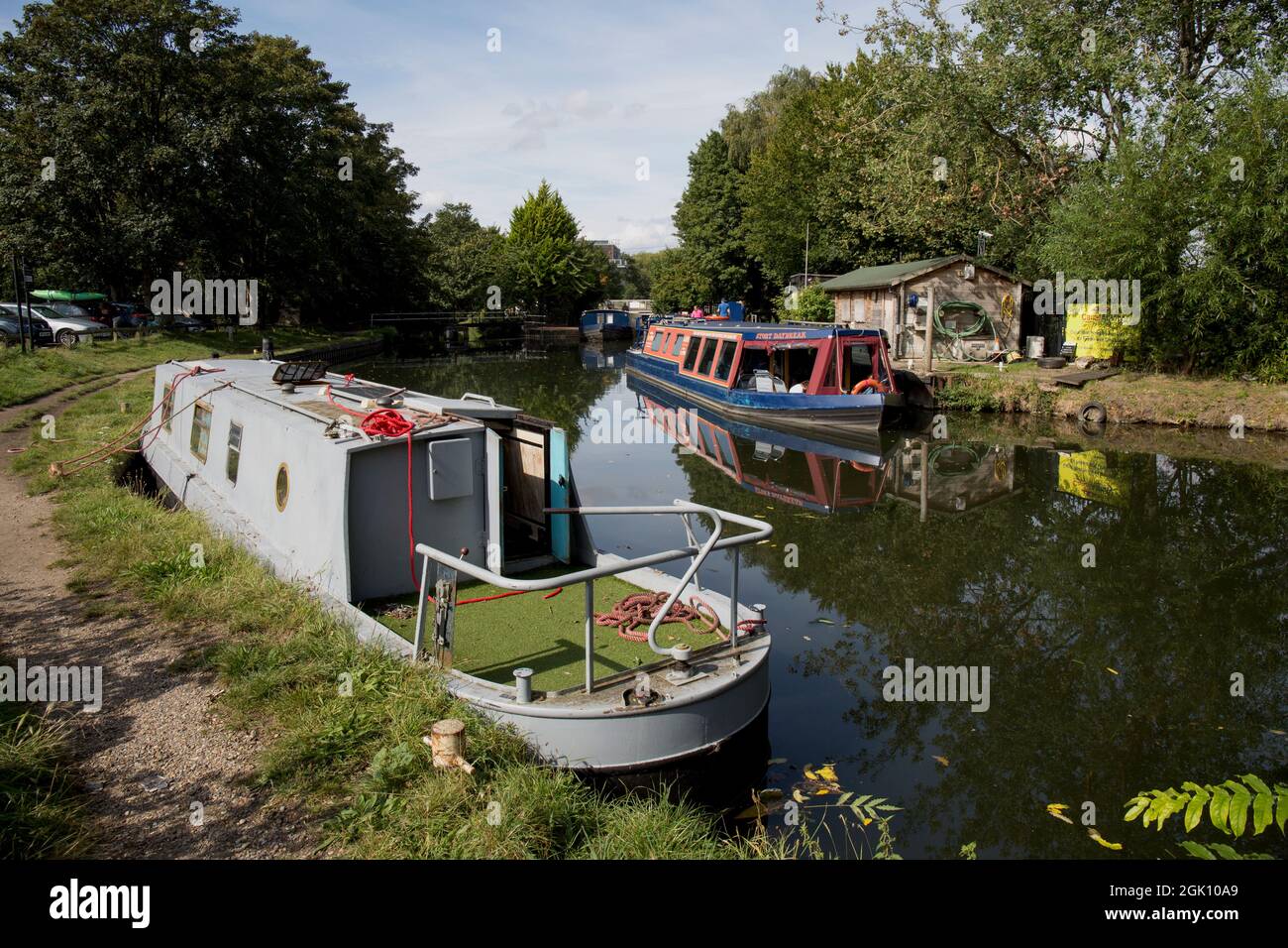 Narrowboats Burnt Mill Lock River Stort Harlow Essex Stock Photo - Alamy