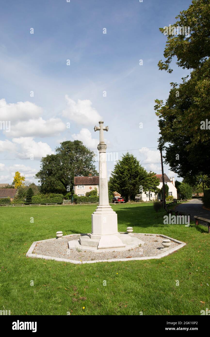 Village Green and War Memorial Roydon Essex Stock Photo - Alamy