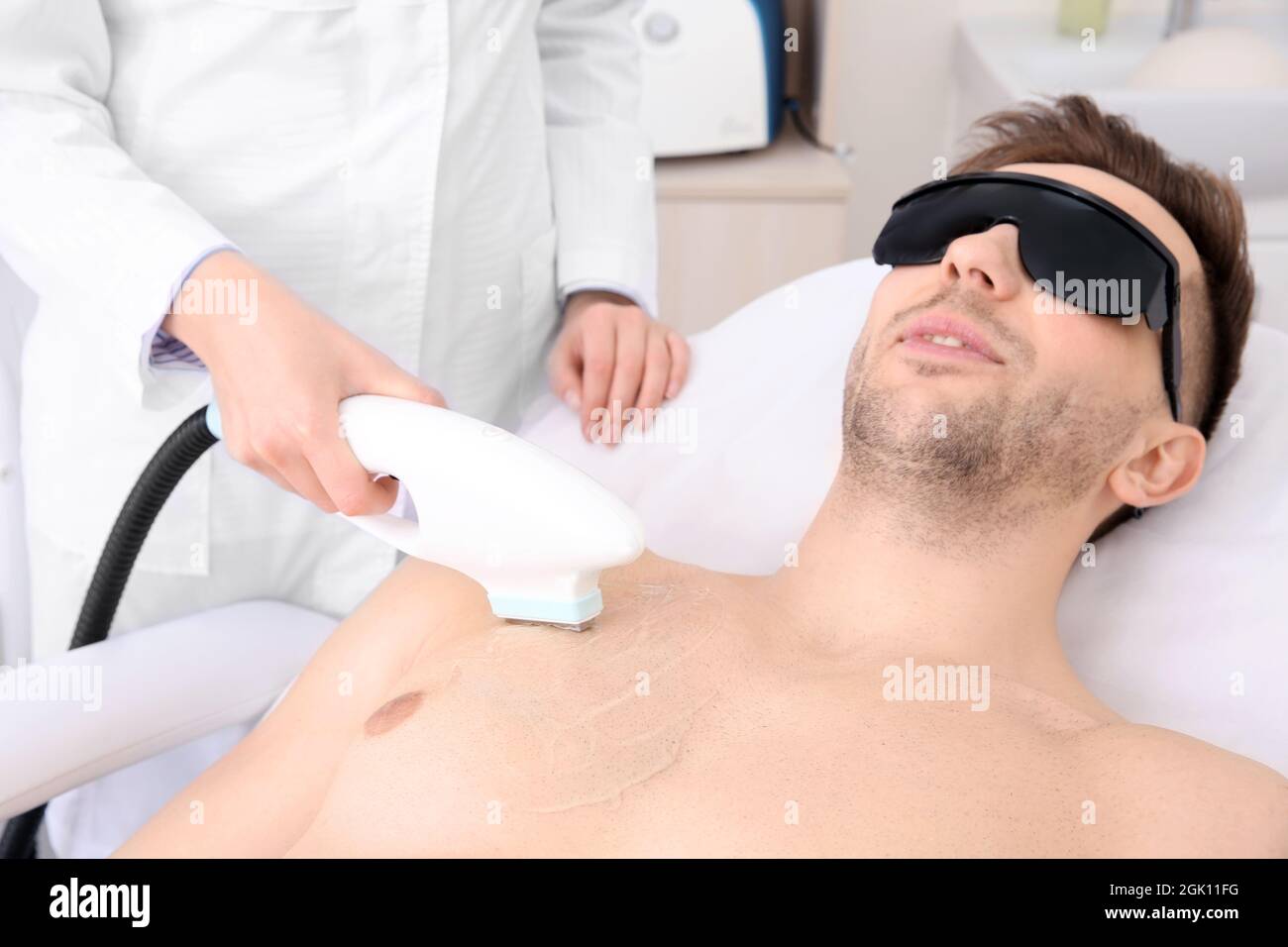 Laser therapy chest hi-res stock photography and images - Alamy