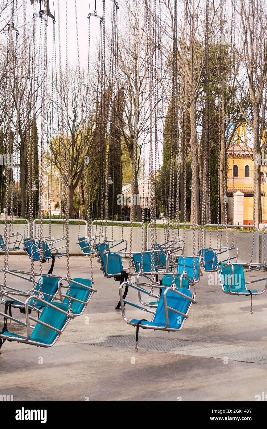 Theme park flying chairs hi-res stock photography and images - Alamy