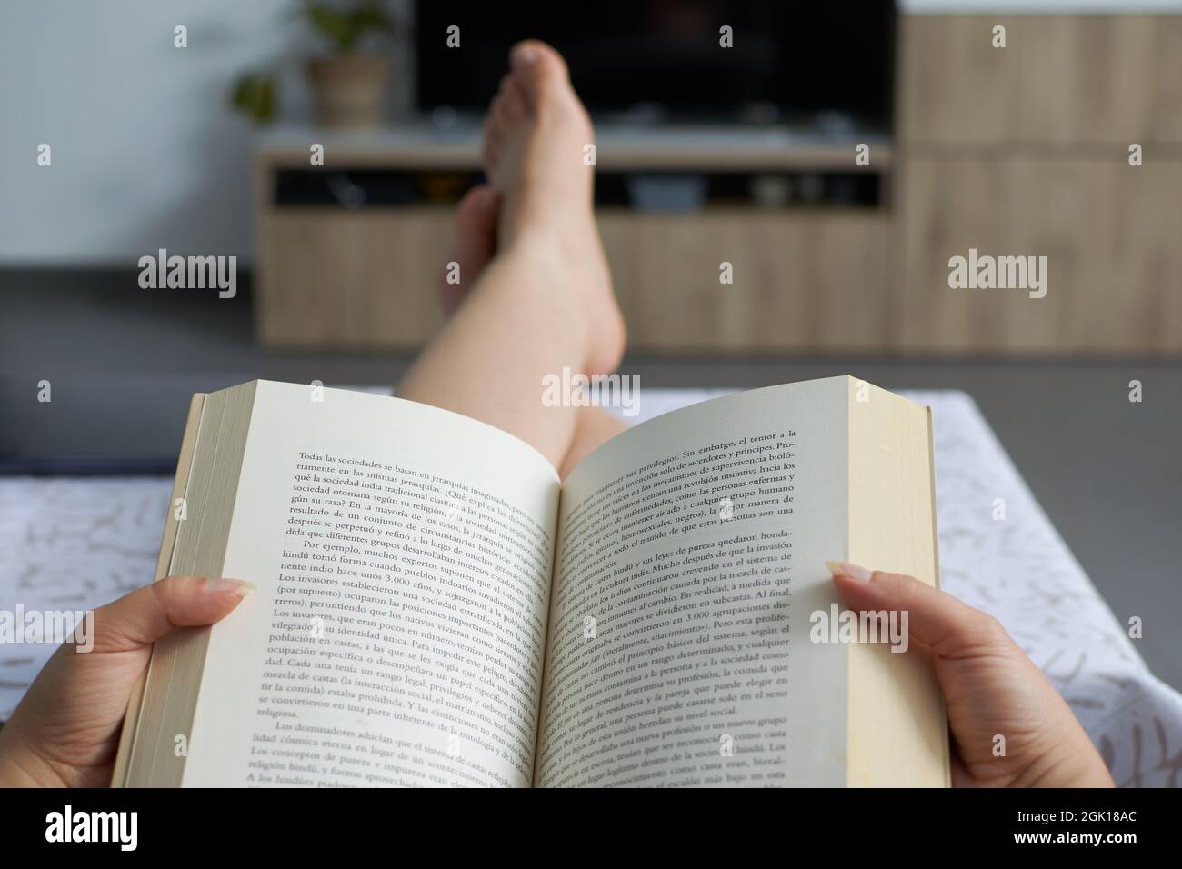 Relaxed white woman hi-res stock photography and images - Alamy